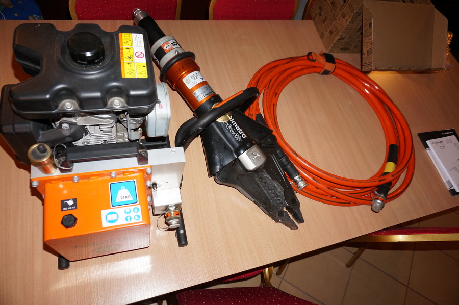 Ogłoszenie - Sprzedam zestaw HOLMATRO COMBI