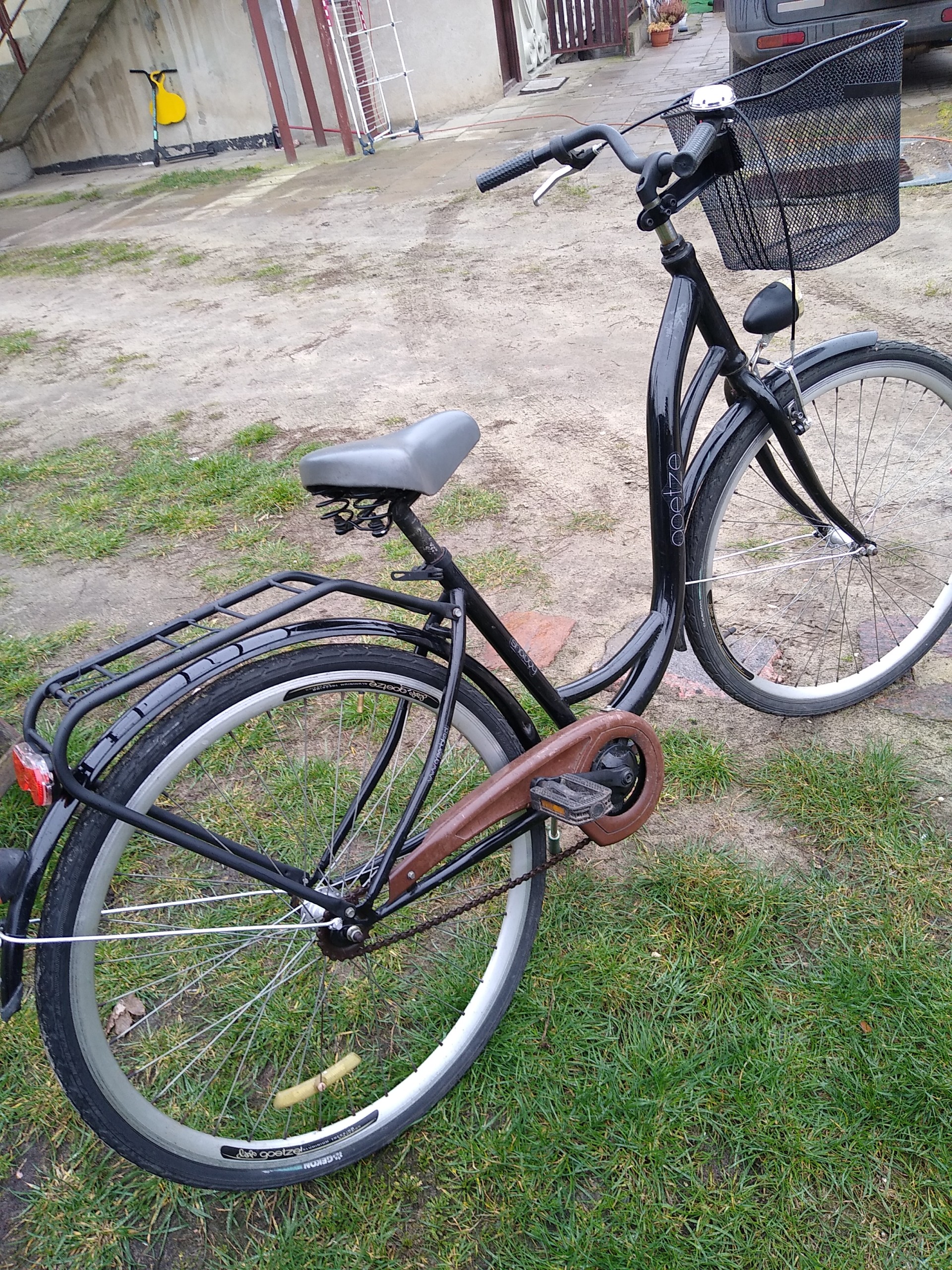 Ogłoszenie: rower damka koło 28 jednobiegowa koszyk z przodu, kategoria ...