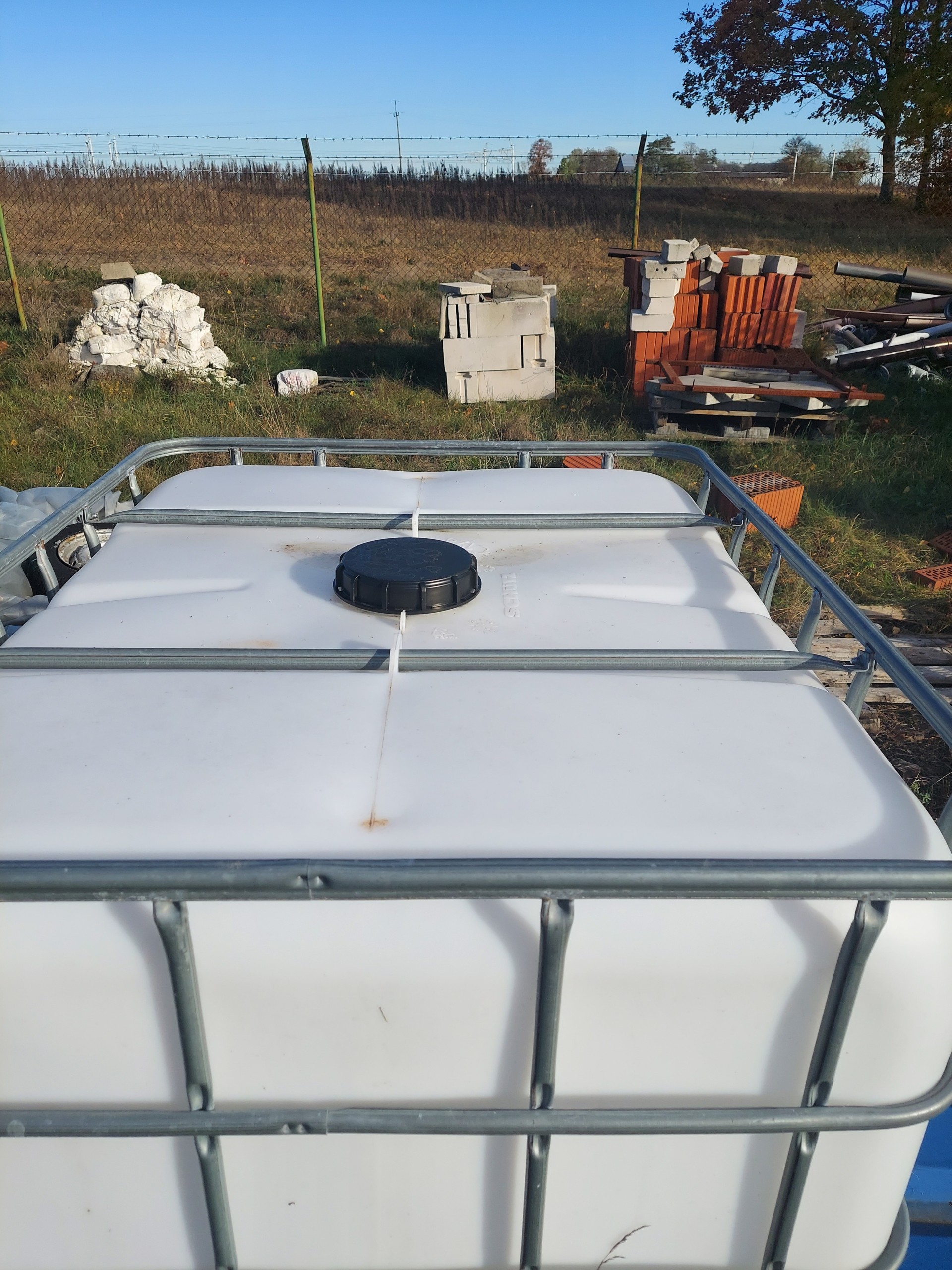 Ogłoszenie: Pojemnik MAUZER - 1000 L, kategoria: ogród