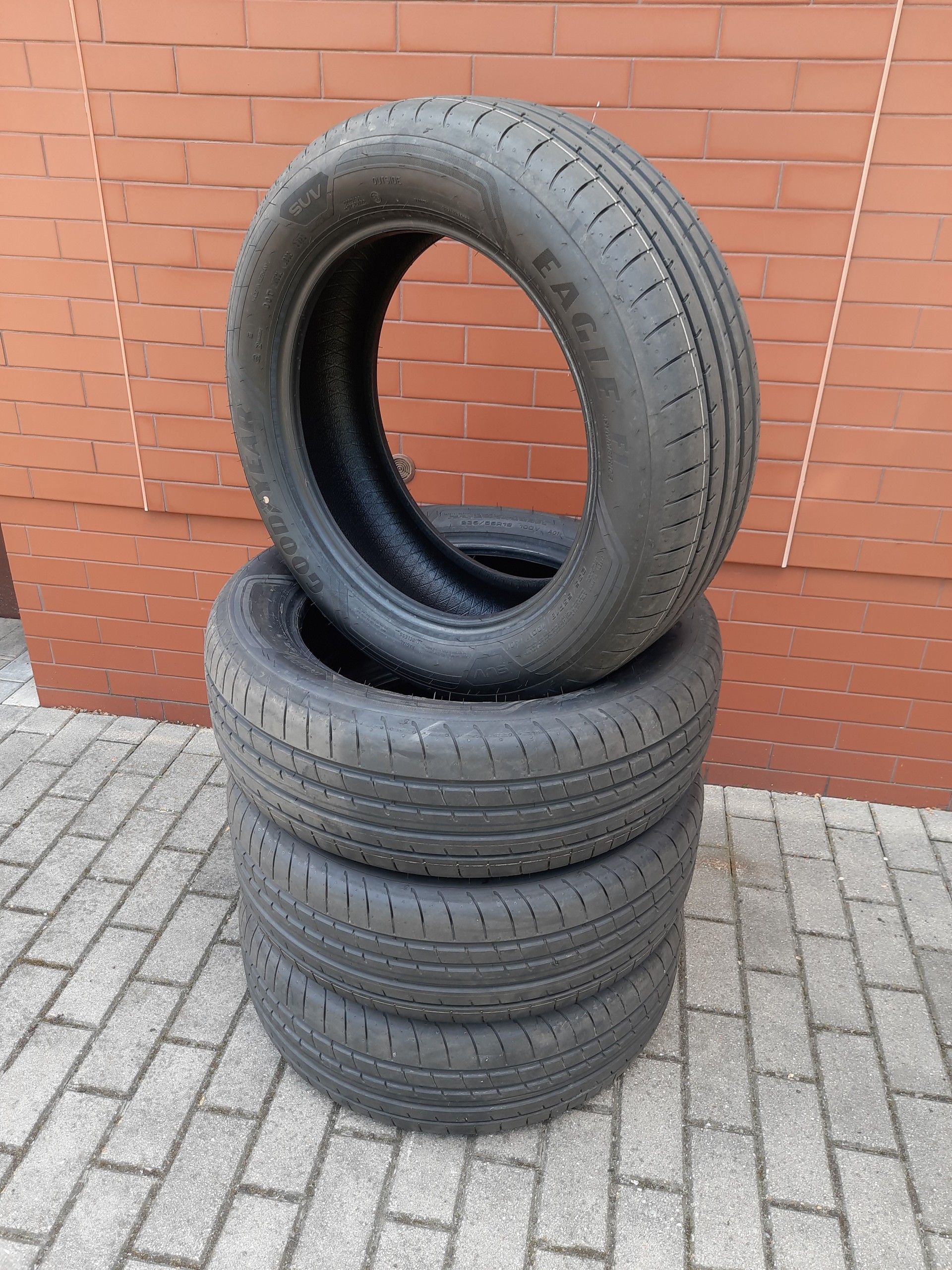 Ogłoszenie: Nowe opony Goodyear 235/55 R18, kategoria: auto-części